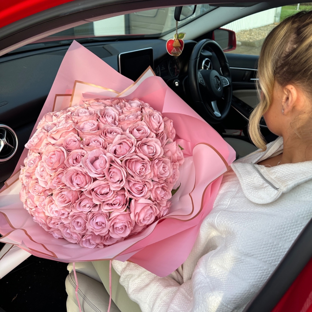 Netflix Rose Video Box – Flower Box&Co.